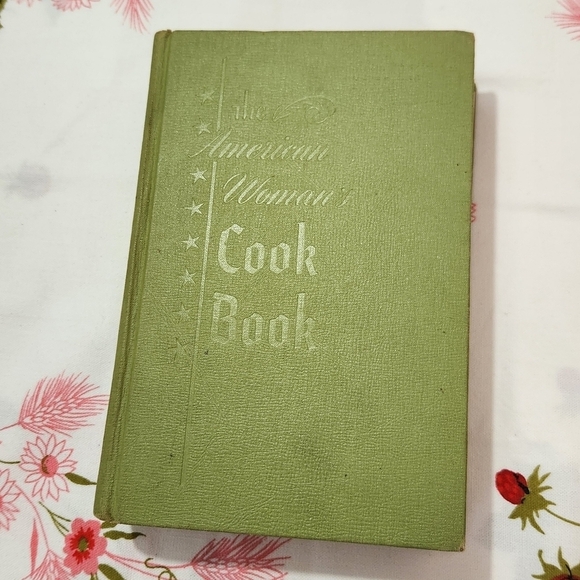 Butterick | Kitchen | Vintage The American Womans Cookbook 951 Culinary ...